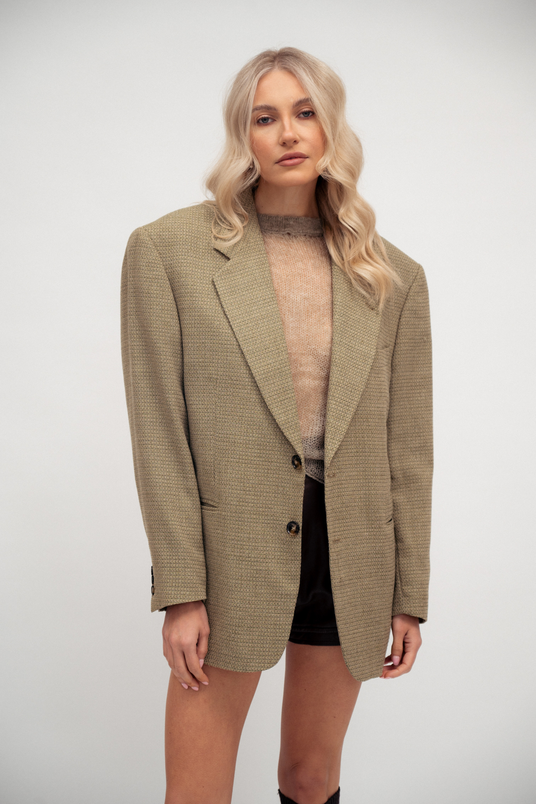 MODEL No4 | SHOP \ BLAZERS \ Blazer no 4 SHOP \ SHOP ALL | Tytuł sklepu ...